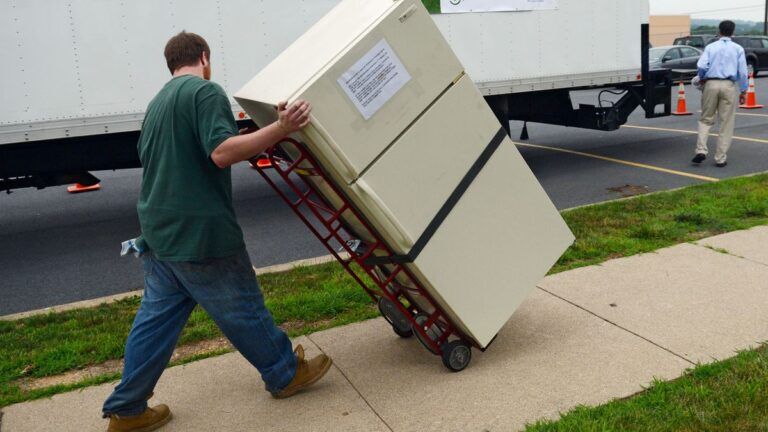 Moving a Refrigerator: Everything You Should Know • UniMovers