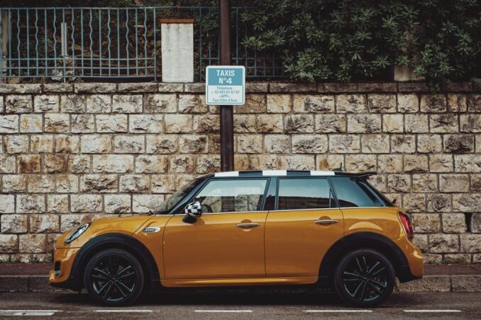 Ultimate Guide To Choosing The Right Vehicle Storage Unit • UniMovers