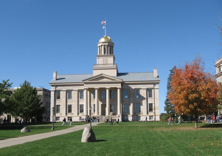 Why Cedar Rapids-Iowa City Tops Best Places to Live • UniMovers