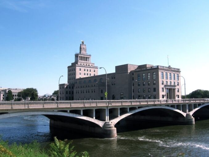 Everything You Need to Know About Moving to Cedar Rapids, IA • UniMovers