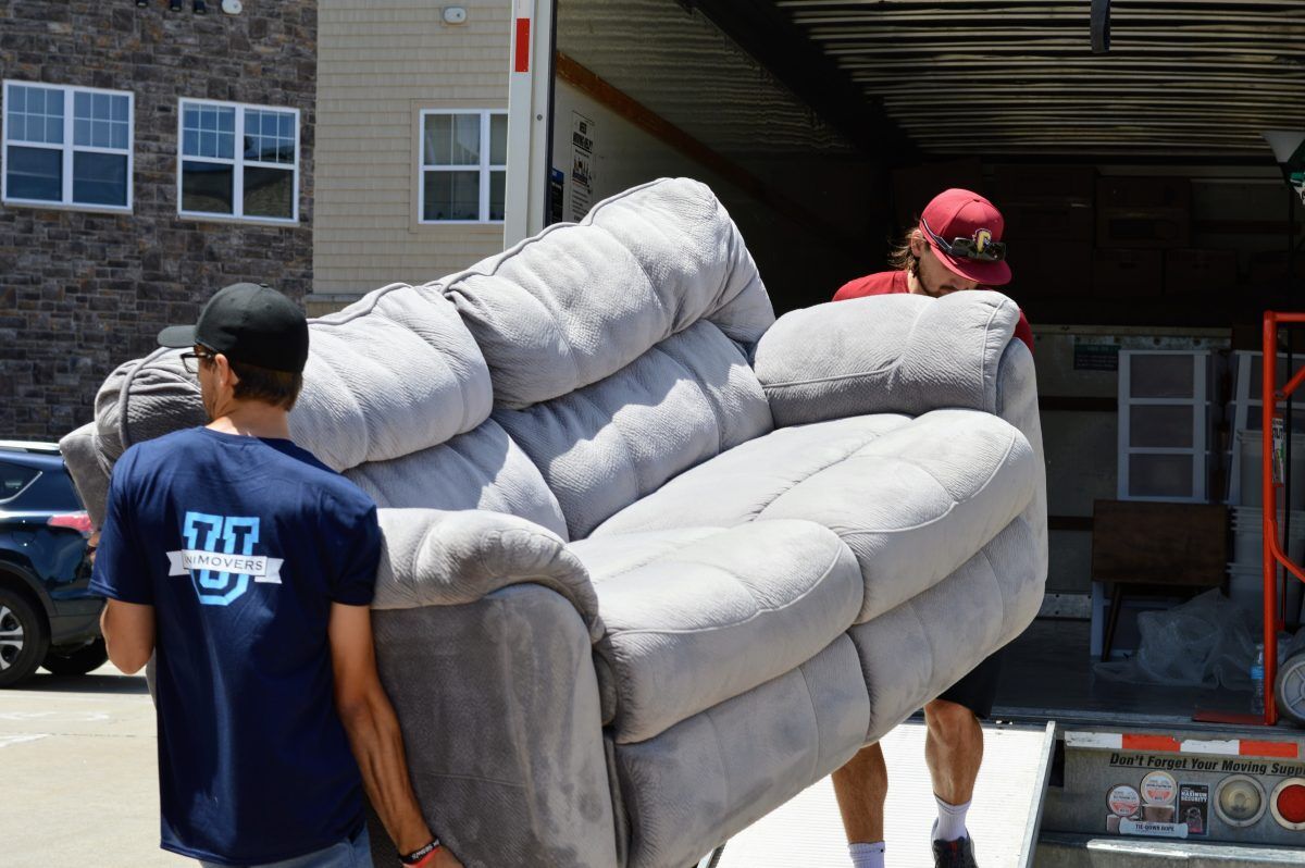 Everything You Need to Know About Moving to Des Moines, IA • UniMovers